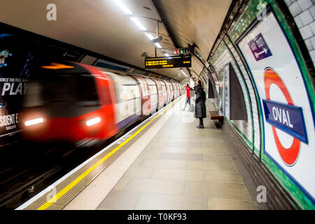 Detail of sign at Oval station in London UK Stock Photo - Alamy