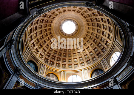 The Sala Rotunda or Round Room in the Vatican Museum which features ...