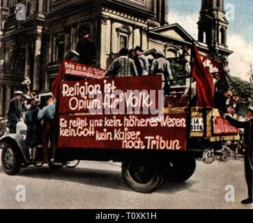Weimar Republic. Election campaign of the Communist Party in Berlin at ...