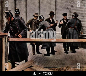 police roadblock berlin Stock Photo - Alamy