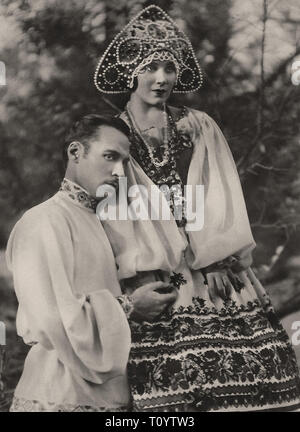 Portrait of Rod La Rocque and Dolores Del Rio in Resurrection (1927 ...