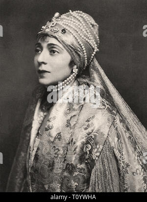 Portrait of Fritzi Massary Stock Photo - Alamy