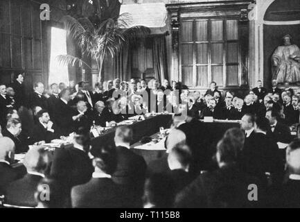 politics, conferences, conference of Genoa, 10.4. - 19.5.1921, the ...