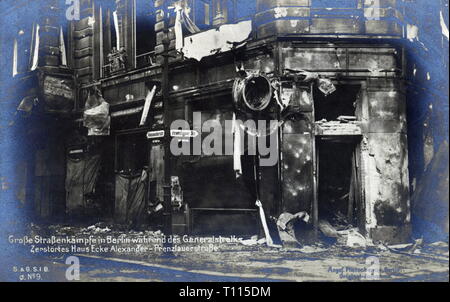 German Revolution 1918-1919. Street fight in Berlin. The Spartacist ...