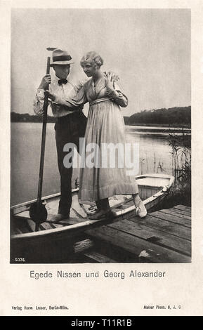 Portrait of Aud Egede Nissen and Georg Alexander in Die lachende Seele ...