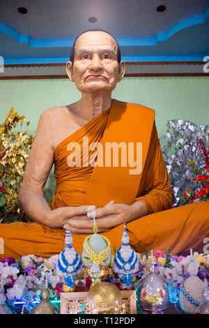 Giant Monks at Wat Tha Ka Rong Ayutthaya Thailand Stock Photo - Alamy