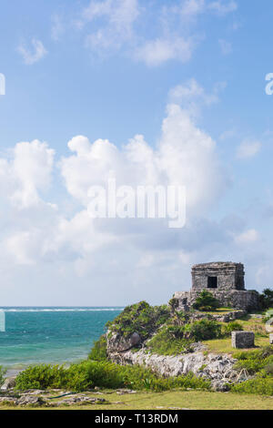 Mexico, Yucatan, Quintana Roo, Tulum, camper van on the beach with palm ...
