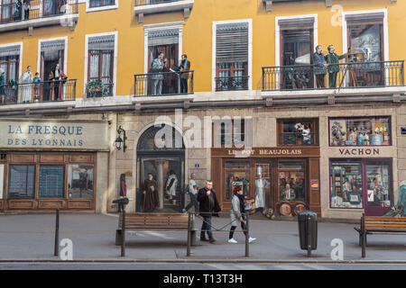 La Fresque des Lyonnais, art in the walls of Lyon, France Stock Photo ...