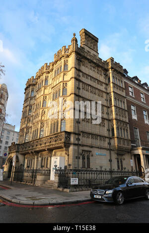 Barclays Bank, Park Lane, London with ornate front Stock Photo - Alamy