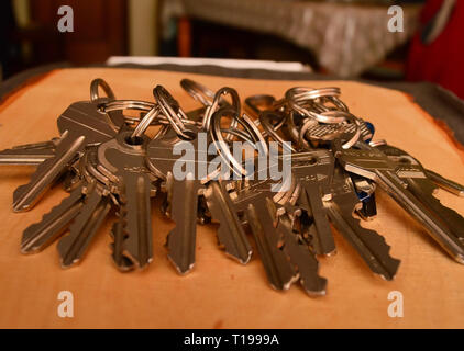 Different yail keys Stock Photo - Alamy
