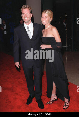 Greg Kinnear and Helen Labdon at the 20th Annual Producers Guild Awards ...