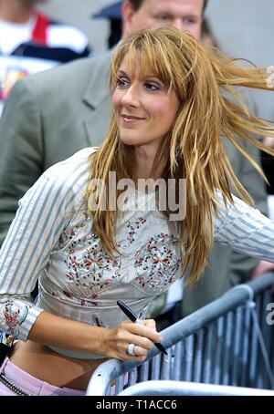 CELINE DION 2002 TODAY SHOW AT 30 ROCKEFELLER PLAZA, NEW YORK CITY ...