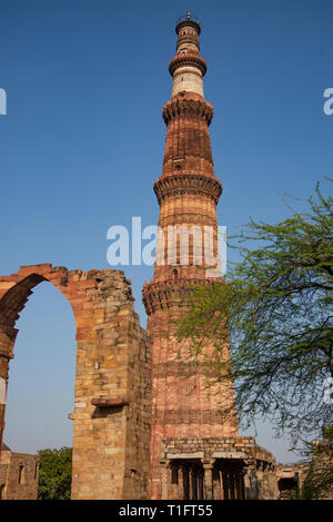 The Qutab Minar in Mehrauli, South Delhi, Delhi, India Stock Photo - Alamy