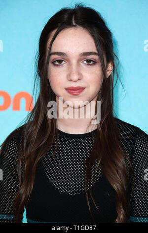 Kaitlin Stauffer arrives at the Nickelodeon Kids' Choice Awards on ...