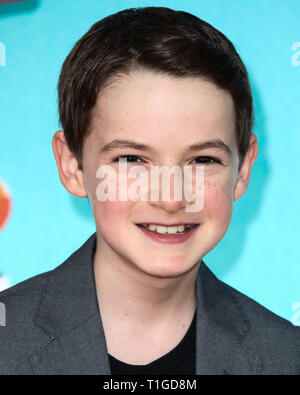 Jason Maybaum arrives at the Nickelodeon Kids' Choice Awards on ...