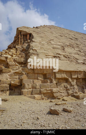 Dahshur, Egypt: A corner of the Bent Pyramid, built under the Old ...