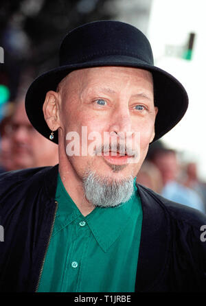 JIM VARNEY ''EARNEST''.ACTOR.03/06/1994.C78D5C Stock Photo - Alamy
