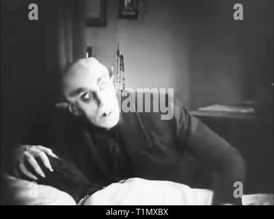 Nosferatu 1922 vintage movie screen Stock Photo - Alamy