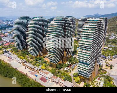 Sanya, Sanya, China. 28th Mar, 2019. Sanya, CHINA-The Beauty Crown ...