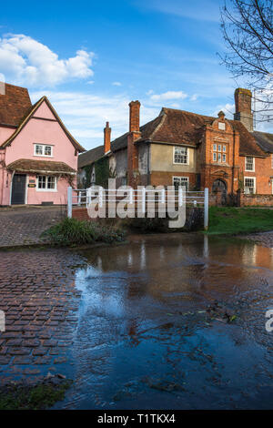 River Box Ford in front of Fifteenth century Ye Olde River House from ...