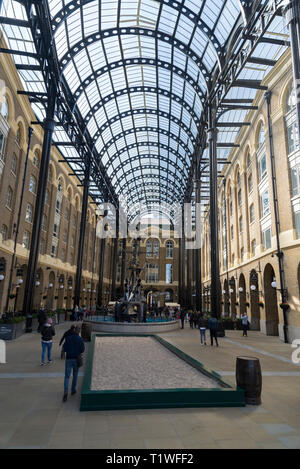 London, Hay´s Galleria, Hays Gallery Stock Photo - Alamy
