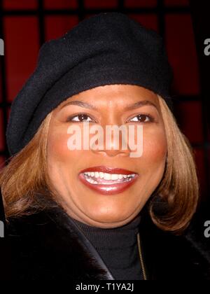 QUEEN LATIFAH 2003 BLOOMINGDALE'S AND QUEEN LATIFAH UNVEIL A WINDOW ...
