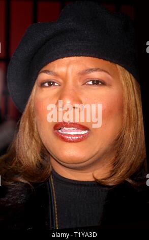 QUEEN LATIFAH 2003 BLOOMINGDALE'S AND QUEEN LATIFAH UNVEIL A WINDOW ...