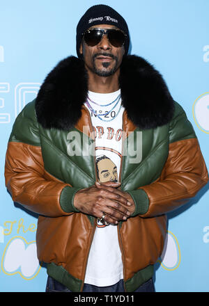 Snoop Dogg attending the premiere of The Beach Bum in Los Angeles ...