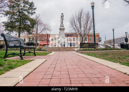 downtown bentonville city square arkansas Stock Photo - Alamy