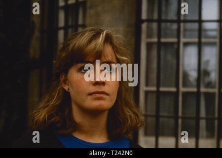 Link (1986) Elisabeth Shue, Date: 1986 Stock Photo - Alamy