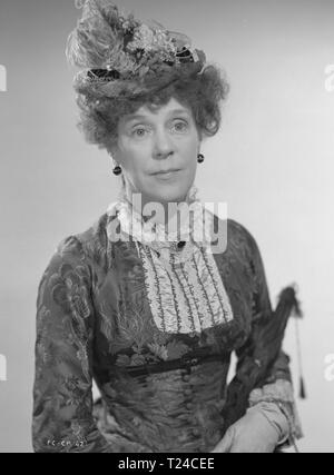 The Magic Box 1952 Kathleen Harrison Date 1952 Stock Photo Alamy The Magic Box 1952 Kathleen Harrison Date 1952 Stock Photo Alamy