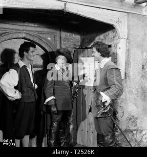 The Moonraker (1958) George Baker, Gary Raymond, Clive Morton, Date ...