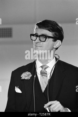 Rotten to the Core (1965) Anton Rodgers, Date: 1965 Stock Photo - Alamy