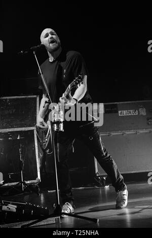 Mark Sheehan guitarist (L) and Daniel O'Donoghue (R) vocalist of the ...