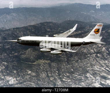 KC-135A with Winglets in flight Stock Photo - Alamy