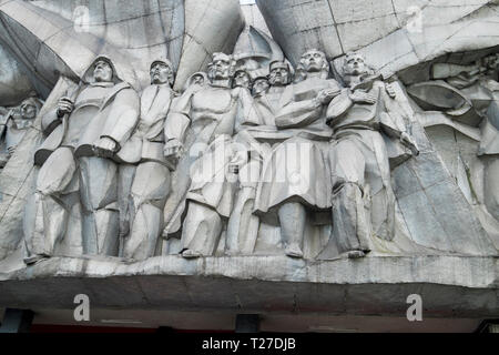 Solidarity Soviet Sculpture over KFC fast food Restaurant - Minsk ...