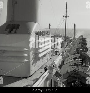 1950s, a funnel on the P & O ship, the SS Chusan cruising the Norweigan ...