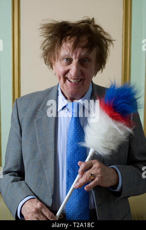 Ken Dodd comedian holding tickling stick and a diddy man mirrorpix ...