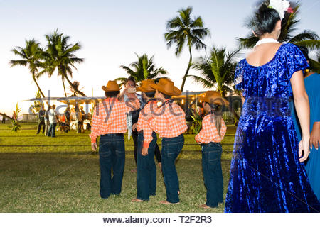 Hawaiian children young girls hula dancers dancing at Paniolo Parade ...