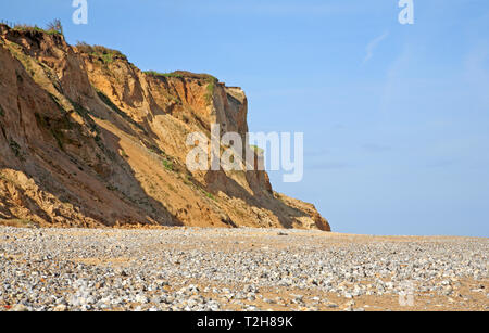 Coastal erosion at Corton on the Norfolk coast, England Stock Photo - Alamy
