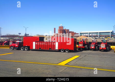 NEWARK, NJ -26 MAR 2019- View of snowlift snow removal equipment in ...