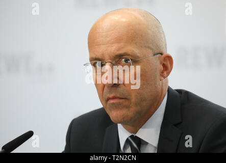 03 April 2019, North Rhine-Westphalia, Köln: Sören Hartmann, Member of ...