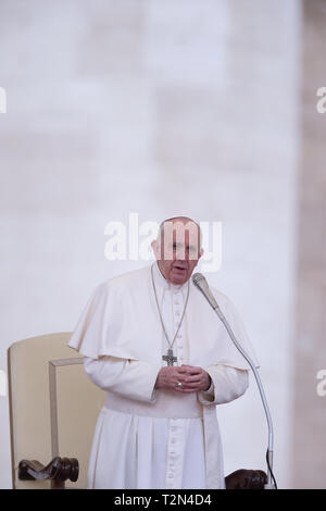 Vatican City, Vatican. 3rd Apr 2019. Holy See- POPE FRANCIS during his ...
