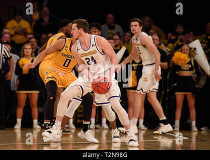 April 02, 2019: Lipscomb Bisons forward Eli Pepper (22) blocks a shot ...