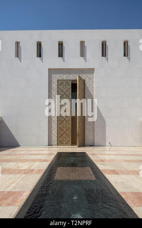 entrance to prayer hall, Msheireb Jumaa Mosque, Doha, Qatar Stock Photo ...