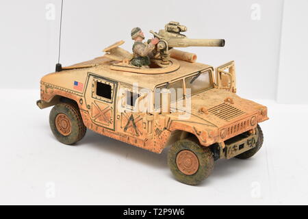 Forces of Valor / Unimax 1/32 Scale Model. US Army Iraq War Humvee Die ...