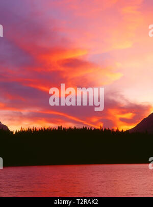 Scenic sunset over Herbert Lake along the roadside of the Icefields ...