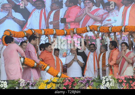 Kolkata, India. 03rd Apr, 2019. Bharatiya Janta Party or BJP activist ...