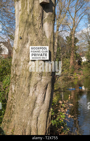 The fishing pool on the Moor Pool Estate in Harborne, Birmingham Stock ...