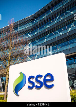 Modern Office Buildings SSE Power Company, Reading, Berkshire, England ...